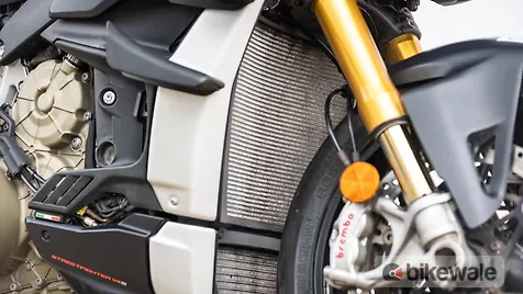 Ducati Streetfighter V4 Radiator Image - BikeWale