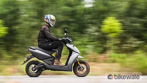 Ather 450S Front View Image - BikeWale