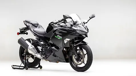 Kawasaki Ninja 500 Rear View Image – BikeWale