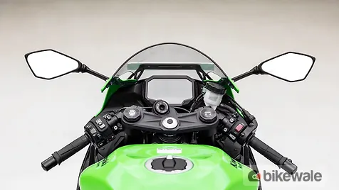 Images of Kawasaki Ninja ZX-6R | Photos of Ninja ZX-6R - BikeWale