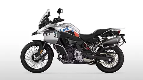 BMW F 900 GS Adventure Right Front Three Quarter Image – BikeWale