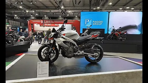 Aprilia Tuono 457 Front View Image – BikeWale