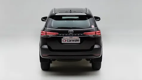 Toyota Fortuner 360° View - CarWale