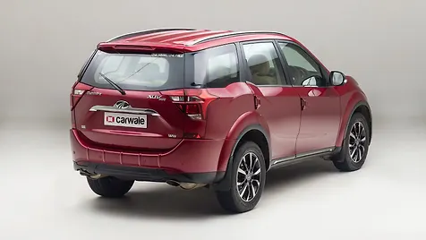 Mahindra XUV500 Images, Interior & Exterior Photo Gallery - CarWale