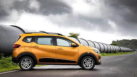 Renault Triber 360° View - CarWale