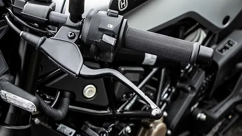 Husqvarna Vitpilen 250 Handbrake Lever Image - BikeWale