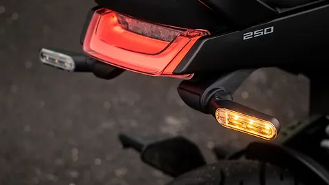 Husqvarna Vitpilen 250 Side Indicators Image - BikeWale
