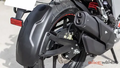 TVS Apache RTR 160 4V Rear Tyre Hugger Image - BikeWale