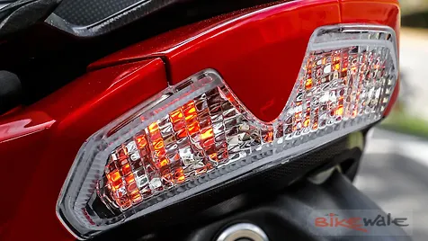 TVS Apache RTR 160 4V Tail Lamp Image - BikeWale