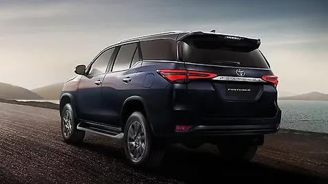 Toyota Fortuner 360° View - CarWale