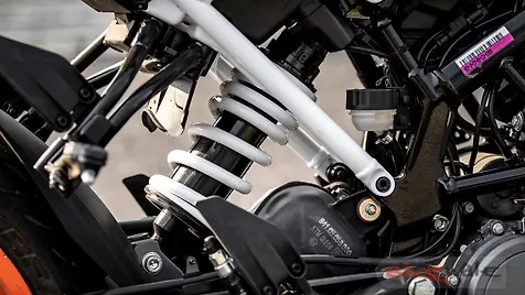 KTM 200 Duke [2021] Rear Suspension Image - BikeWale