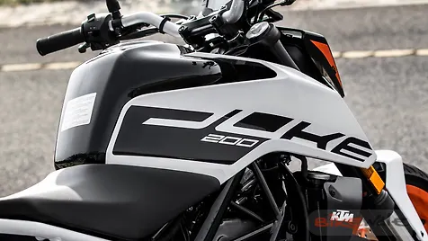 KTM 200 Duke [2021] Tank Image - BikeWale