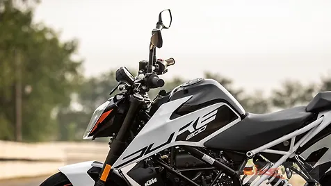 KTM 200 Duke [2021] Tank Image - BikeWale