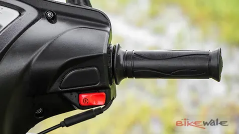 TVS Jupiter RHS Switchgear Image - BikeWale