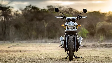 Royal Enfield Interceptor 650 Front View Image - BikeWale