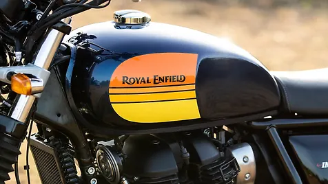 Royal Enfield Interceptor 650 Side Fairing Image - BikeWale