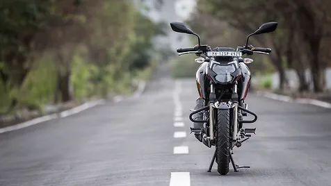 TVS Apache RTR 200 4V Front View Image - BikeWale