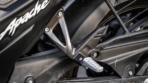 TVS Apache RTR 200 4V Pillion Footrest Image - BikeWale
