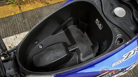 Yamaha Ray ZR 125 Underseat Storage Image - BikeWale