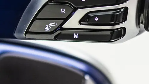 Bajaj Chetak Riding Modes Switch Image - BikeWale