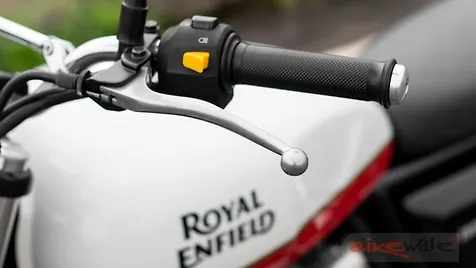 Royal Enfield Interceptor 650 Handle Bar Image - BikeWale