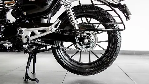 Honda Hness CB350 Rear Alloy Wheel Image - BikeWale