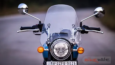 Royal Enfield Meteor 350 windscreen Image - BikeWale