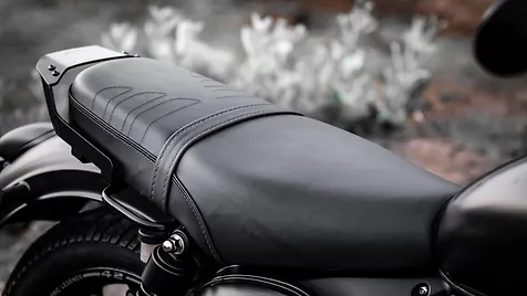 Jawa 42 Bike Seat Image - BikeWale