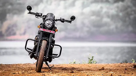 Jawa 42 Front View Image - BikeWale