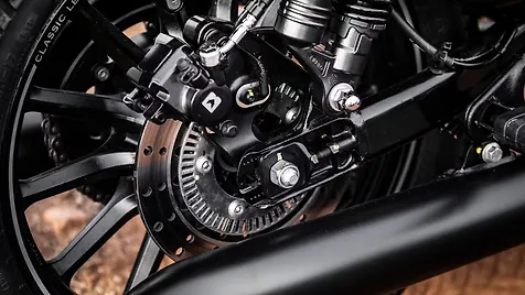 Jawa 42 Rear Disc Brake Image - BikeWale