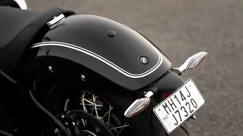 BMW R18 Rear Fender Image - BikeWale