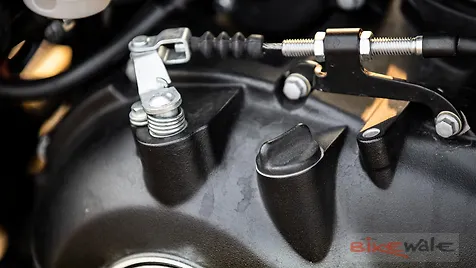 Royal Enfield Himalayan Clutch Lever Adjuster Image - BikeWale