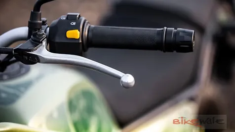 Royal Enfield Himalayan Clutch Lever Image - BikeWale