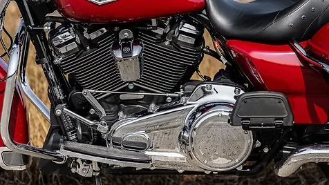 Harley-Davidson Road King Engine From Left Image - BikeWale