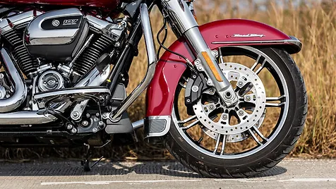 Harley-Davidson Road King Front Wheel Image - BikeWale