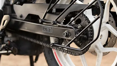 Bajaj Pulsar NS160 Drive Chain and Sprocket Image - BikeWale