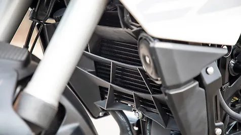 Bajaj Pulsar NS200 Radiator Image - BikeWale