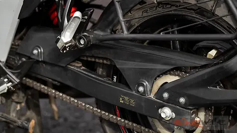 TVS Apache RTR 160 4V Chain Cover Image - BikeWale