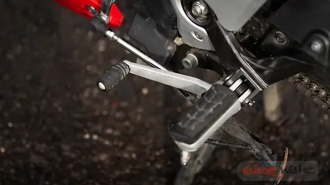 TVS Apache RTR 160 4V Gear Shift Lever Image - BikeWale