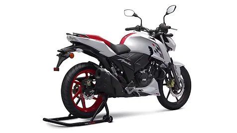 TVS Apache RTR 160 4V Right Rear Three Quarter Image - BikeWale