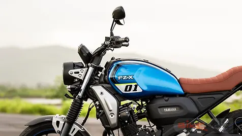 Yamaha FZ X Fuel Tank Image - BikeWale