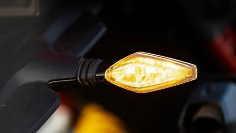 Ducati Multistrada V4 Rear Turn Indicators Image - BikeWale