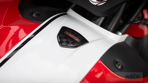TVS Apache RTR 160 4V Branding/Fuel Tank Decal Image - BikeWale