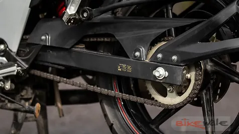 TVS Apache RTR 160 4V Drive Chain and Sprocket Image - BikeWale