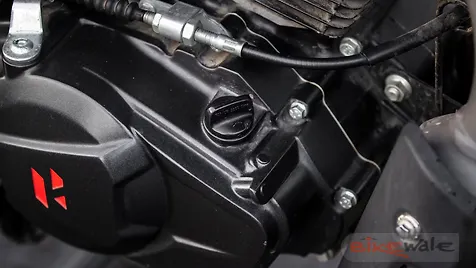TVS Apache RTR 160 4V Oil Cap/Dipstick Image - BikeWale