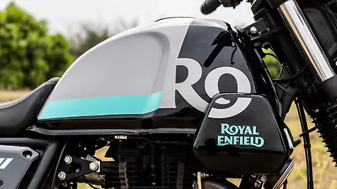 Royal Enfield Scram 411 Branding/Fuel Tank Decal Image - BikeWale