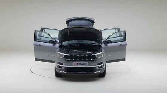 Jeep Meridian 360° View - CarWale