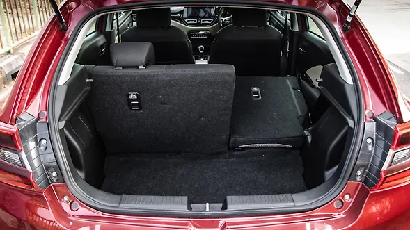 Shaw Toyota - CarWale