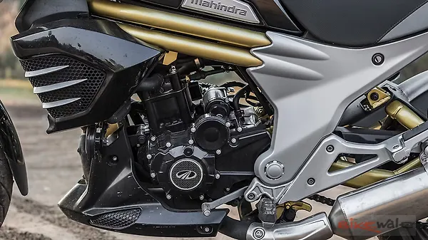 Benelli TNT 25 vs KTM Duke 200 vs Mahindra Mojo: Comparison Test - BikeWale