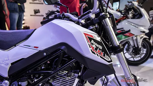 Benelli T 135 Picture Gallery - BikeWale